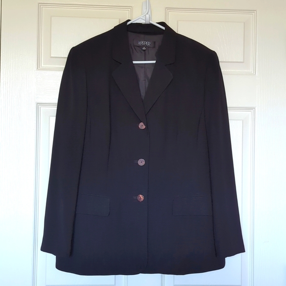 Kasper | Jackets & Coats | Kasper Black 3 Button Career Blazer Size 6 ...